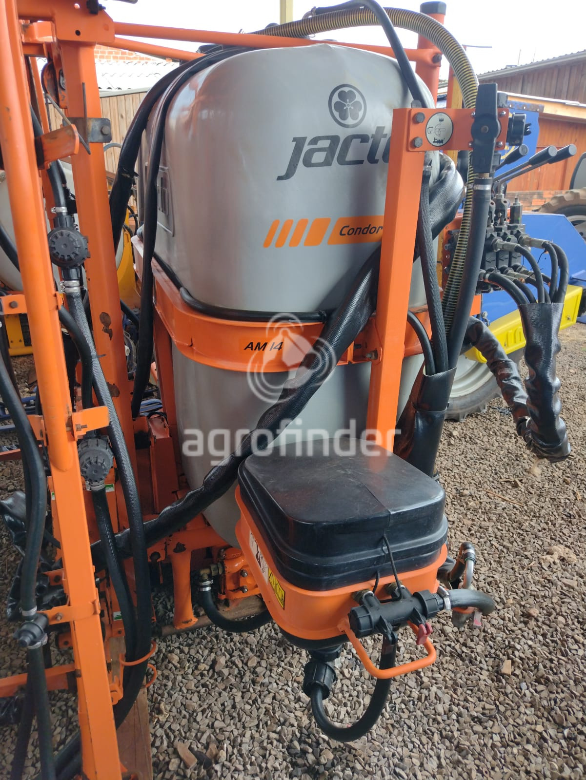 Pulverizador Hidráulico Jacto Condor 600 ano 2014 | agrofinder